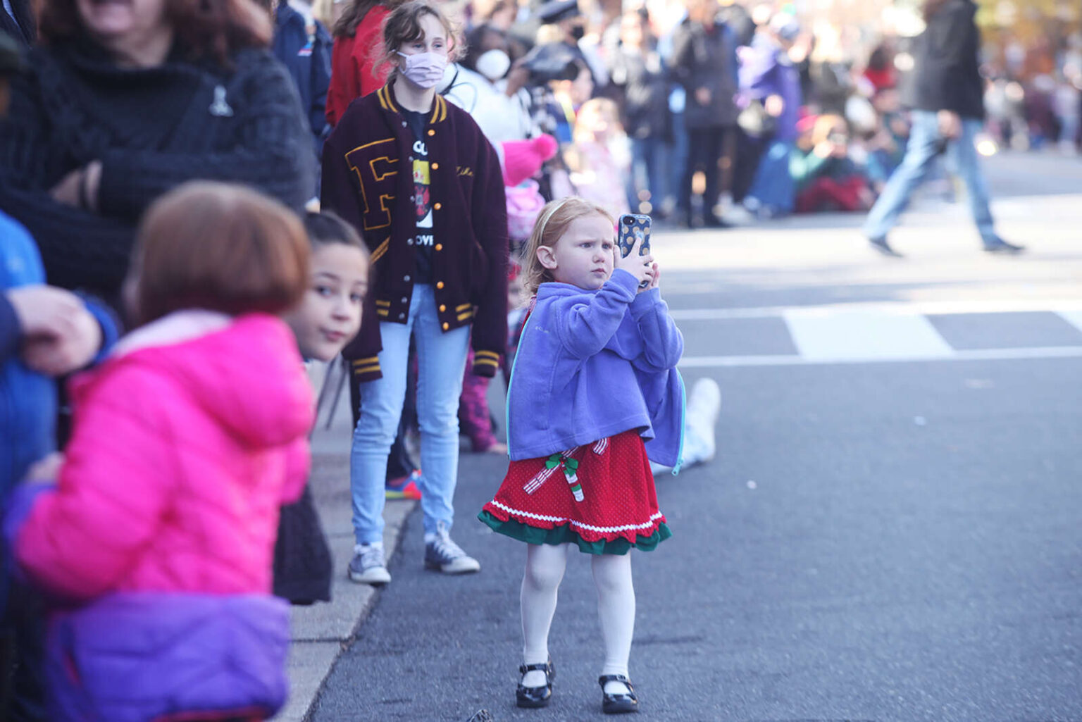 PHOTOS: The Scottish Christmas Walk Parade in Old Town | ALXnow