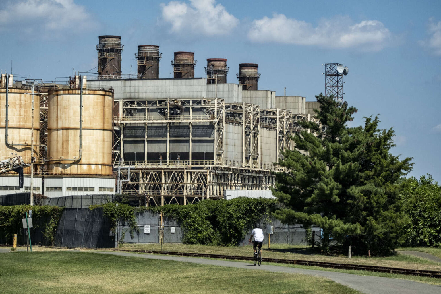 Roadway designs unveiled for massive Old Town North power plant ...