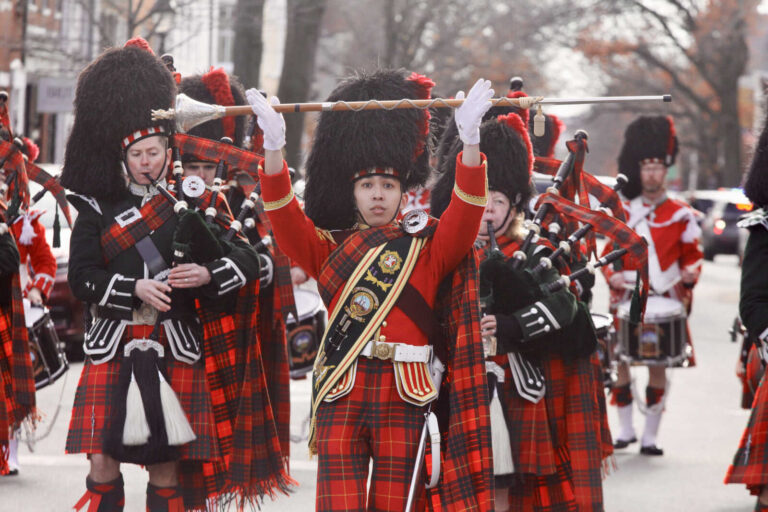 Scottish Christmas Walk and Holiday Boat Parade prompt Saturday road ...