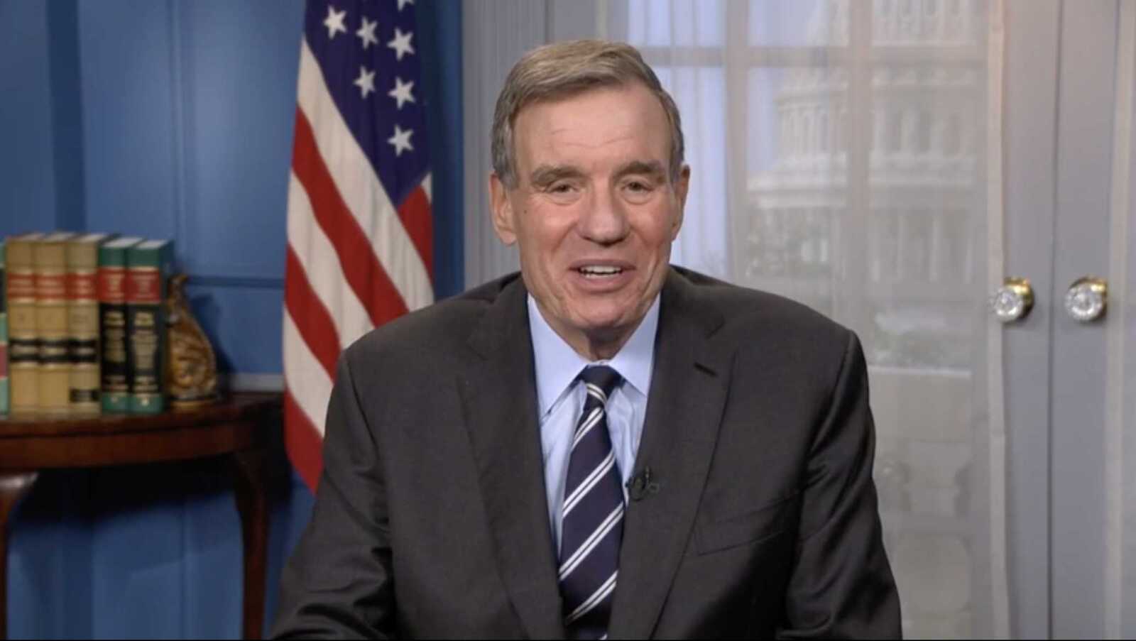 Senator Warner introduces bill requiring ICE agents to identify ...