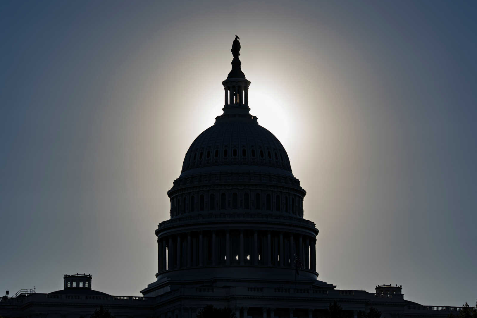 Firings of federal workers begin as White House seeks to pressure ...