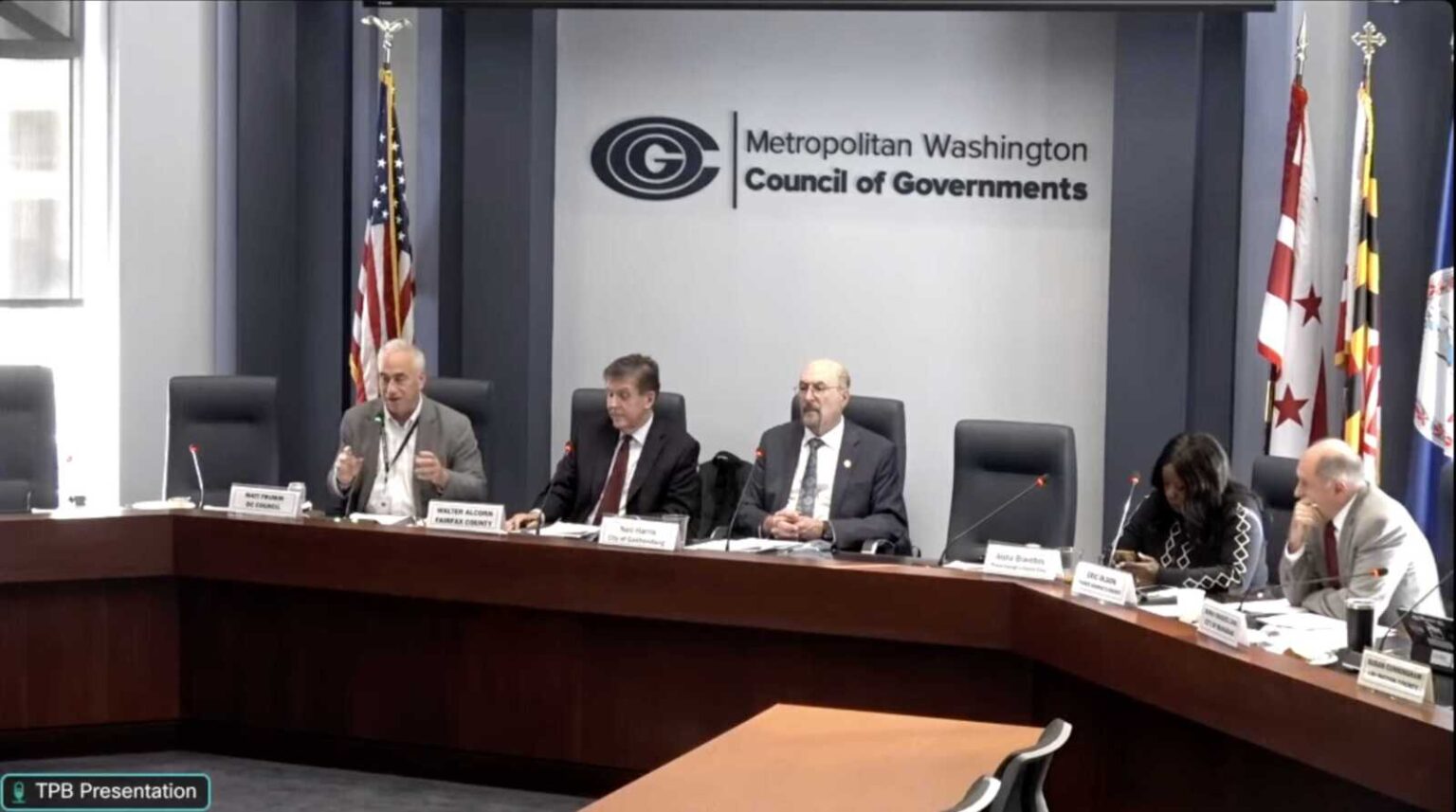 Transportation board unanimously defers I-495 express lanes project ...