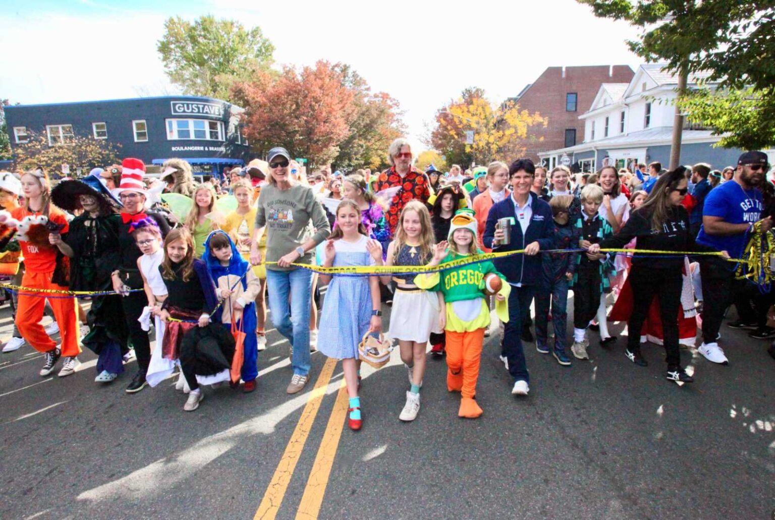 PHOTOS: Thousands turn out for Del Ray’s 29th annual Halloween parade ...