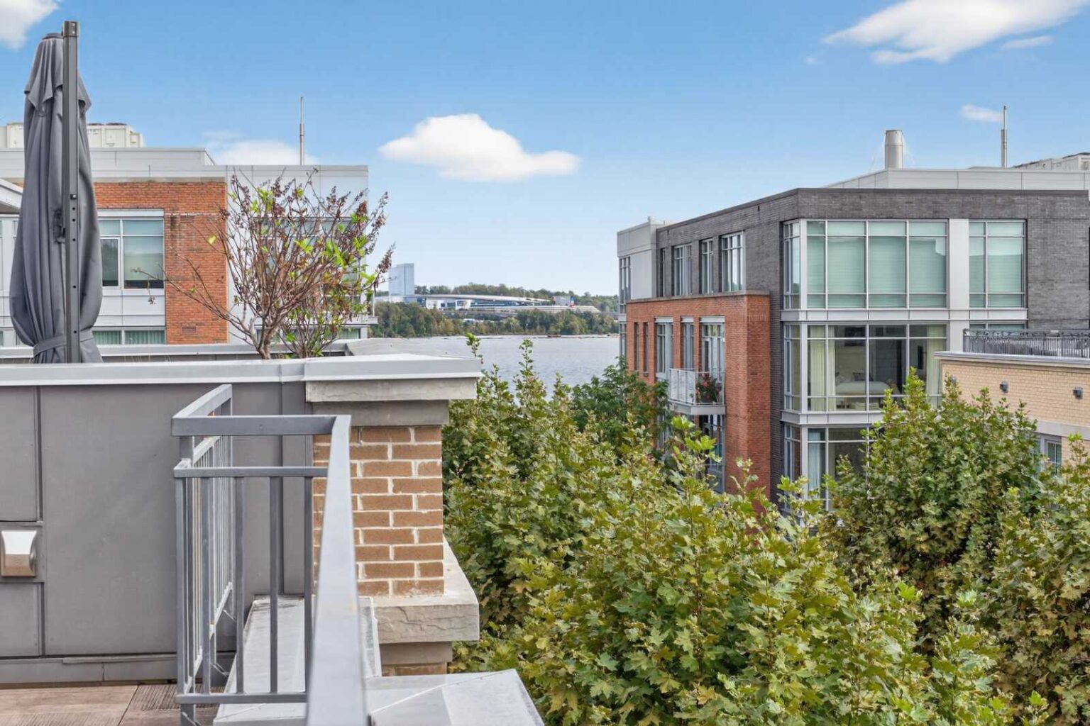 Listing of the Day: 19 Pioneer Mill Way | ALXnow
