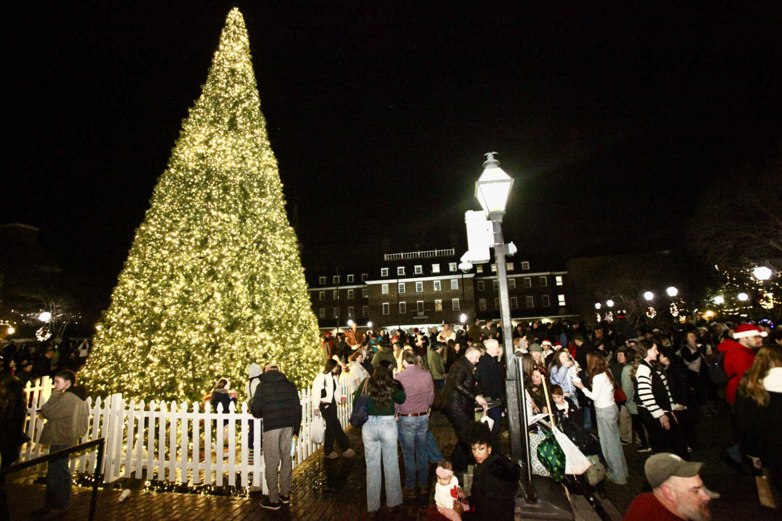 Festive crowds gather in Old Town to celebrate the city’s annual ...